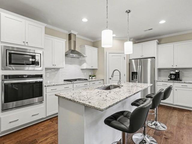 808 Churton Pl, Cary, NC 27518