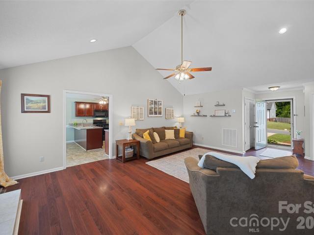 808 Chipmeadow Lane