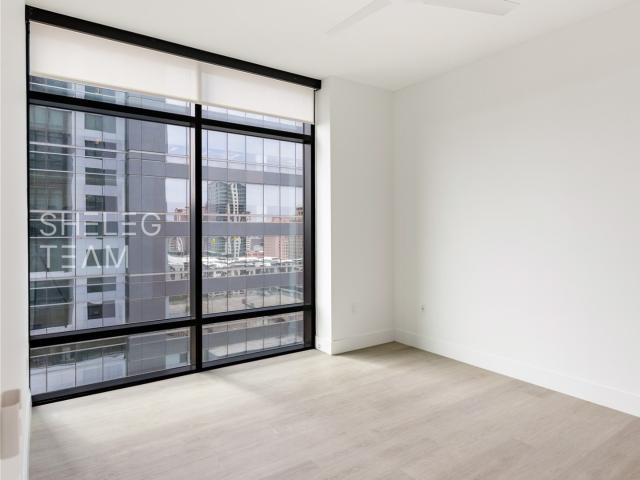 808 Crawford St, Unit 4102, Houston, TX 77010 | MLS #98860 | Compass