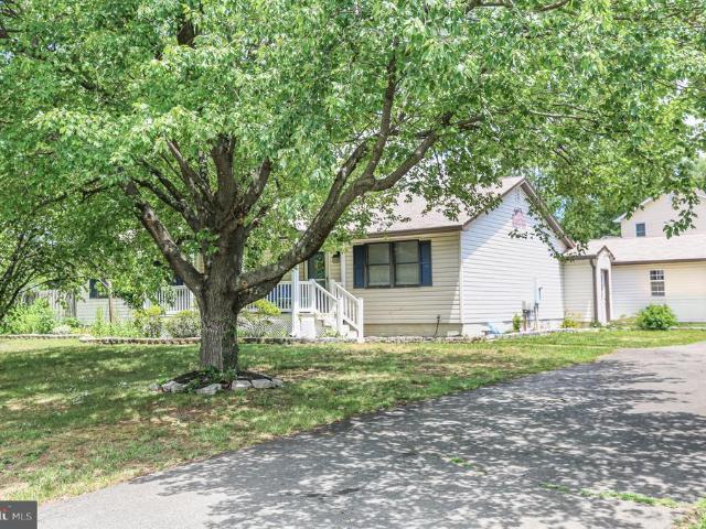 808 Cresthill Road