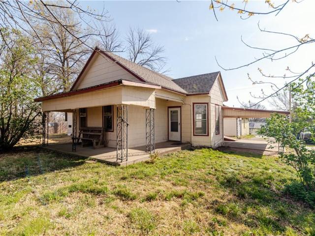 808 Ann St, Atchison, KS 66002 | MLS #2604 | Compass