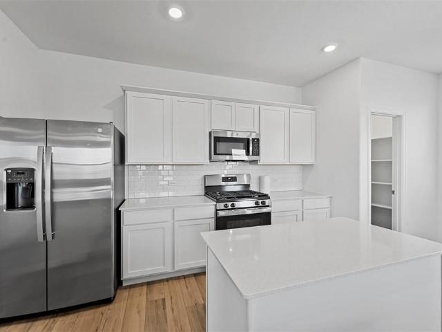 808 Black Hawk Drive