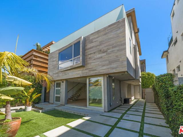 808 Brooks Ave, Venice, CA 90291 | MLS #26799 | Compass