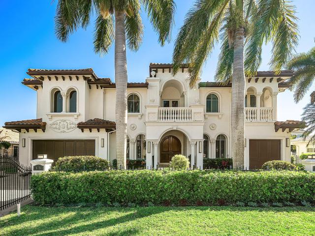 808 Dover St, Boca Raton, FL 33487 | MLS #R11166 | Compass