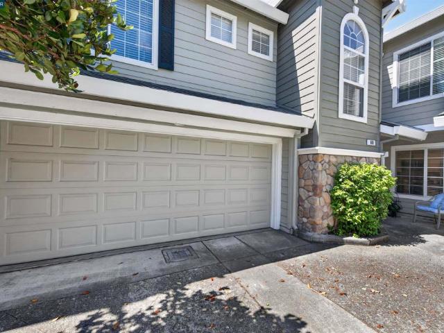 808 Destiny Ln