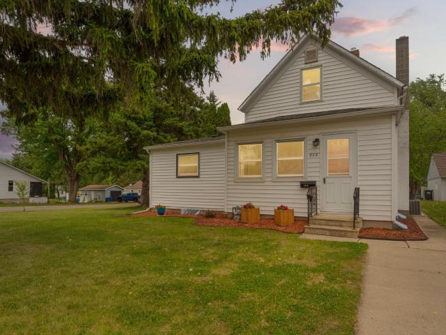 808 E Vine Street