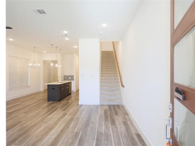 808 Eaglescliffe Landing