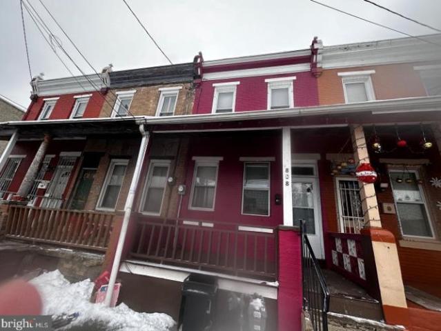 808 Elm St, Camden, NJ 08102