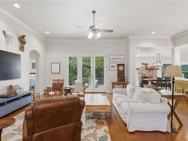 808 Elmwood Cove