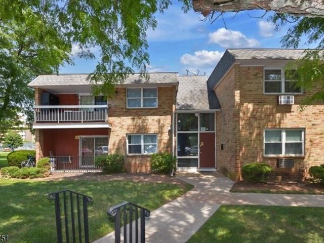 808 Eves Dr Unit 1A, Hillsborough Twp, NJ 08844