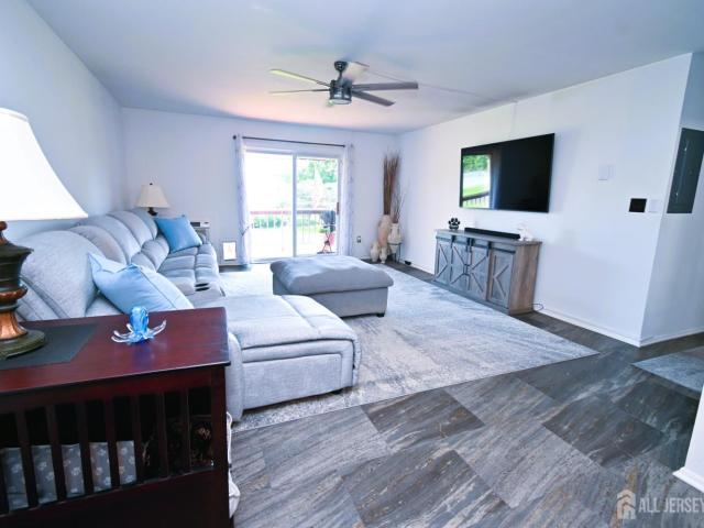 808 eves Drive