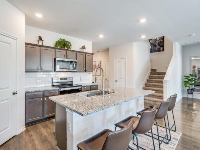808 Fueller Drive, Aubrey, US, TX