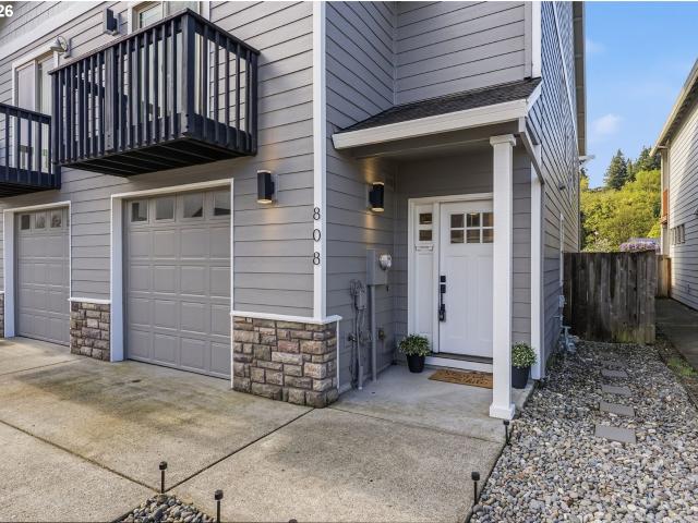 808 king dr