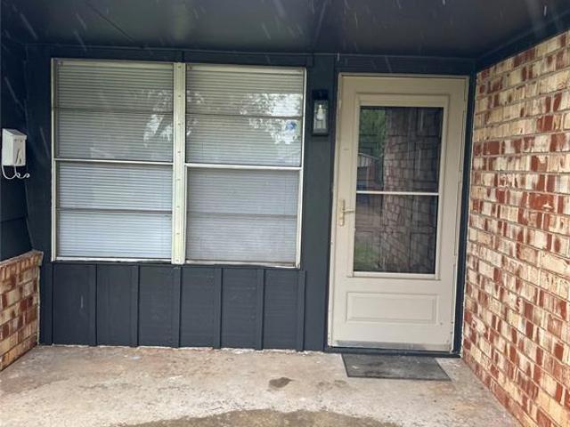 808 Hedge Drive