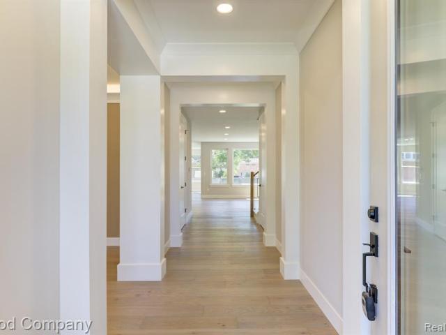 808 Irving Avenue