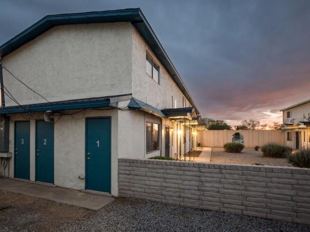 808 Ortiz Drive SE