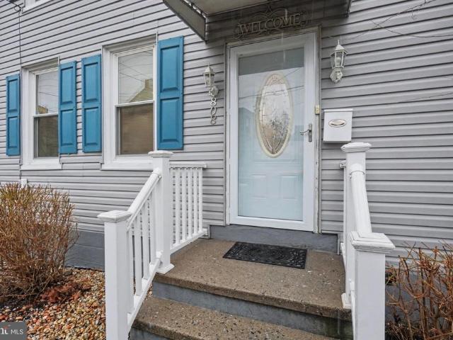 808 Locust Street