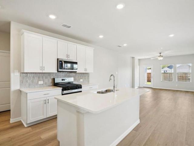808 Leavenworth Drive