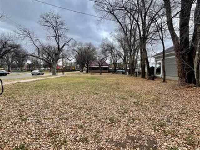 808 Lincoln St, Las Vegas, NM 87701