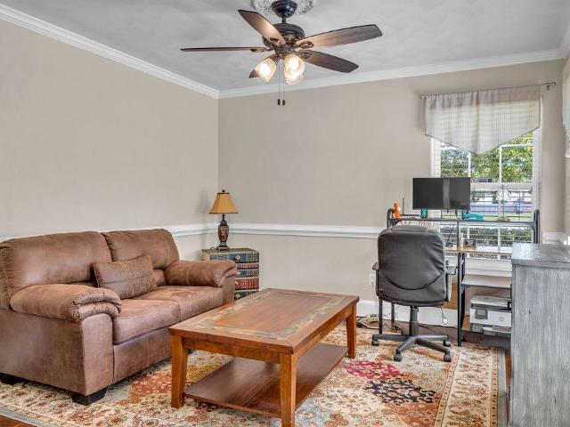808 Monroe CT