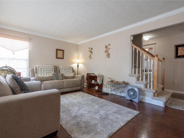 808 Monroe CT