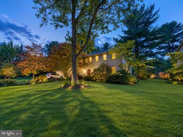 808 Mandy Lane
