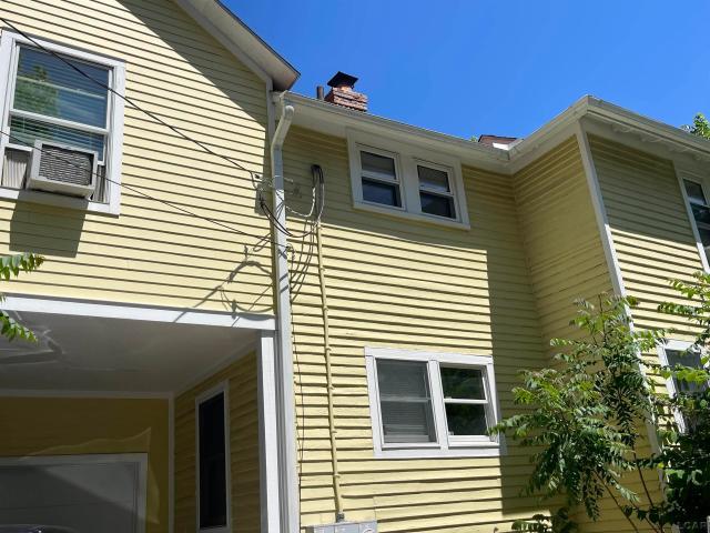 808 Mary Street