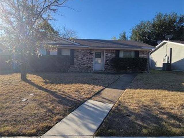 808 Meadow Mead Dr, Allen, TX 75002
