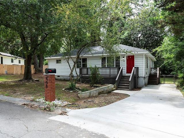 808 Meadow Place