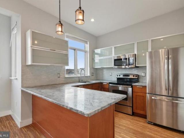 808 N 4th St #3, Philadelphia, PA 19123