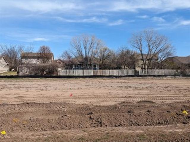 808 N Cedar Downs Cir, Wichita, KS 67235
