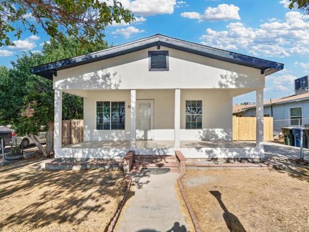 808 N Lincoln St, Taft, CA 93268