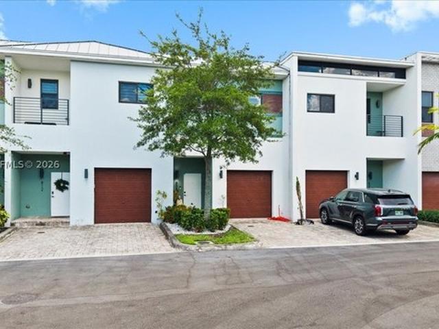 808 NW 44th Ter, Plantation, FL 33317