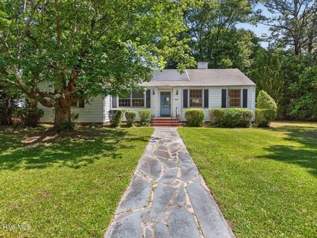 808 South St W, Ahoskie, NC 27910