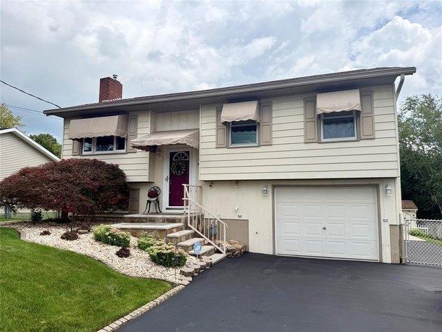 808 Squires Ave, Endicott, NY 13760