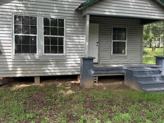 808 Stokes St, Crockett, TX 75835