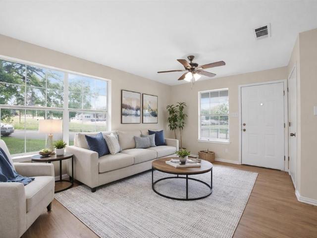 808 Park St, Commerce, TX 75428 | MLS #21238 | Compass