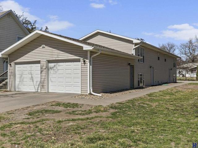 808 Peach St, Lincoln, NE 68502