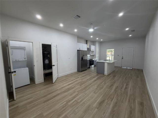808 W 10th Street