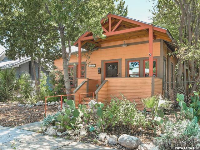 808 W French Pl
