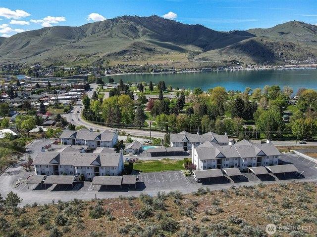 808 W Manson Hwy Apt B203, Chelan, WA 98816