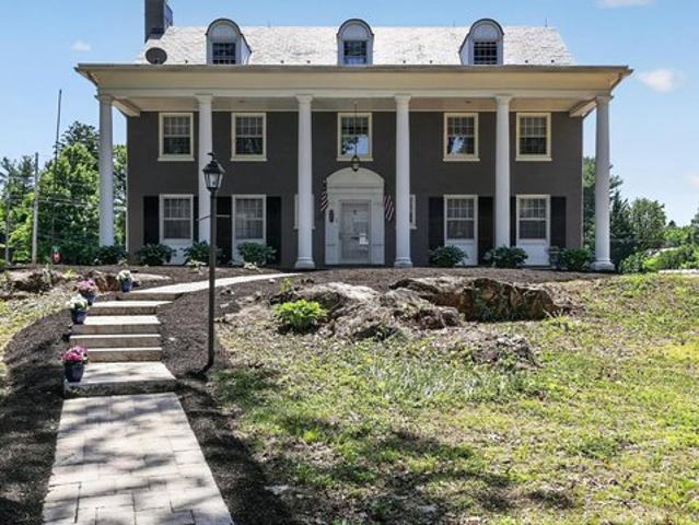 808 Walnut Ln, Carlisle, PA 17013