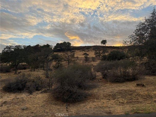 808 Whispering Winds Ln, Chico, CA 95928