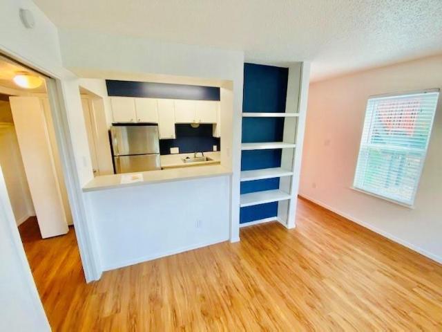 808 Winflo St # 202