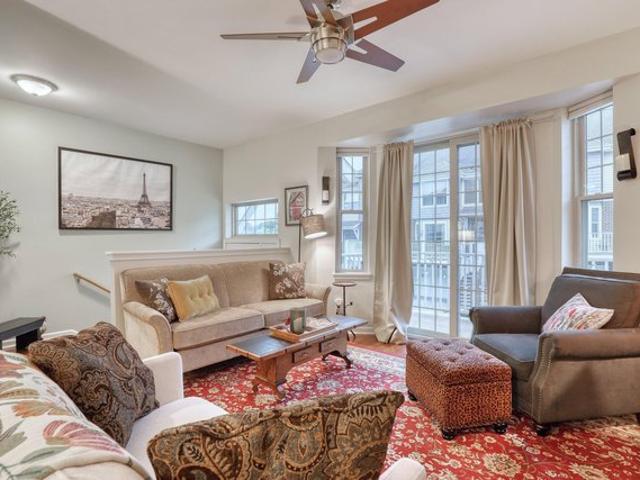 808 Timber Ridge Ct Unit 4D, Waukesha, WI 53189