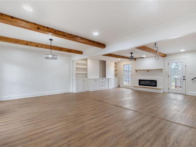 808 Valbrook Court SW