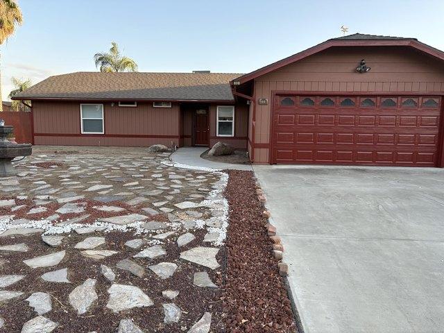 808 Vine St, Exeter, CA 93221