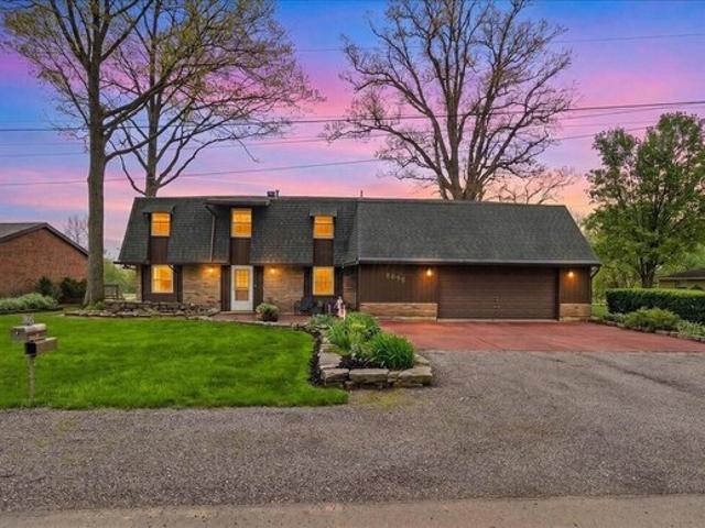 8095 Blue Heron Cv, Huntsville, OH 43324