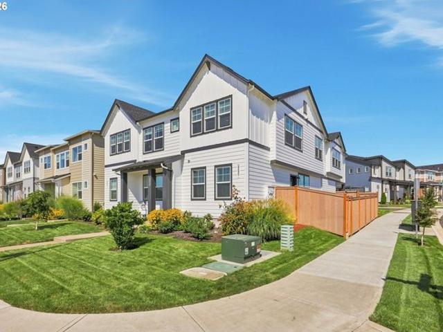 8095 SE Kinnaman St, Hillsboro, OR 97129