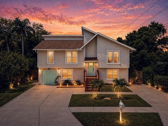 8096 Glenbrooke Ln, Sarasota, FL 34243